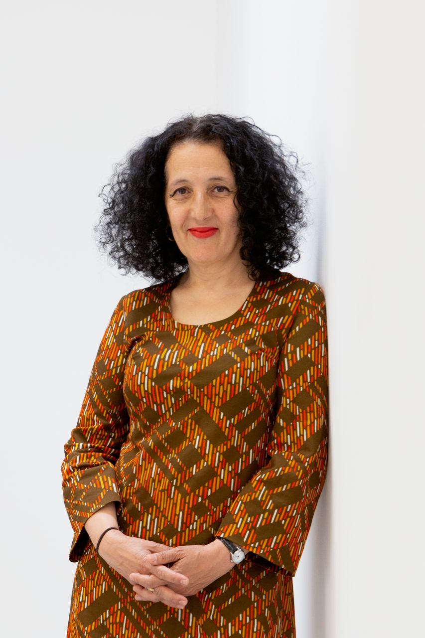 1. Portrait of Zineb Sedira © Zineb Sedira - Whitechapel Gallery